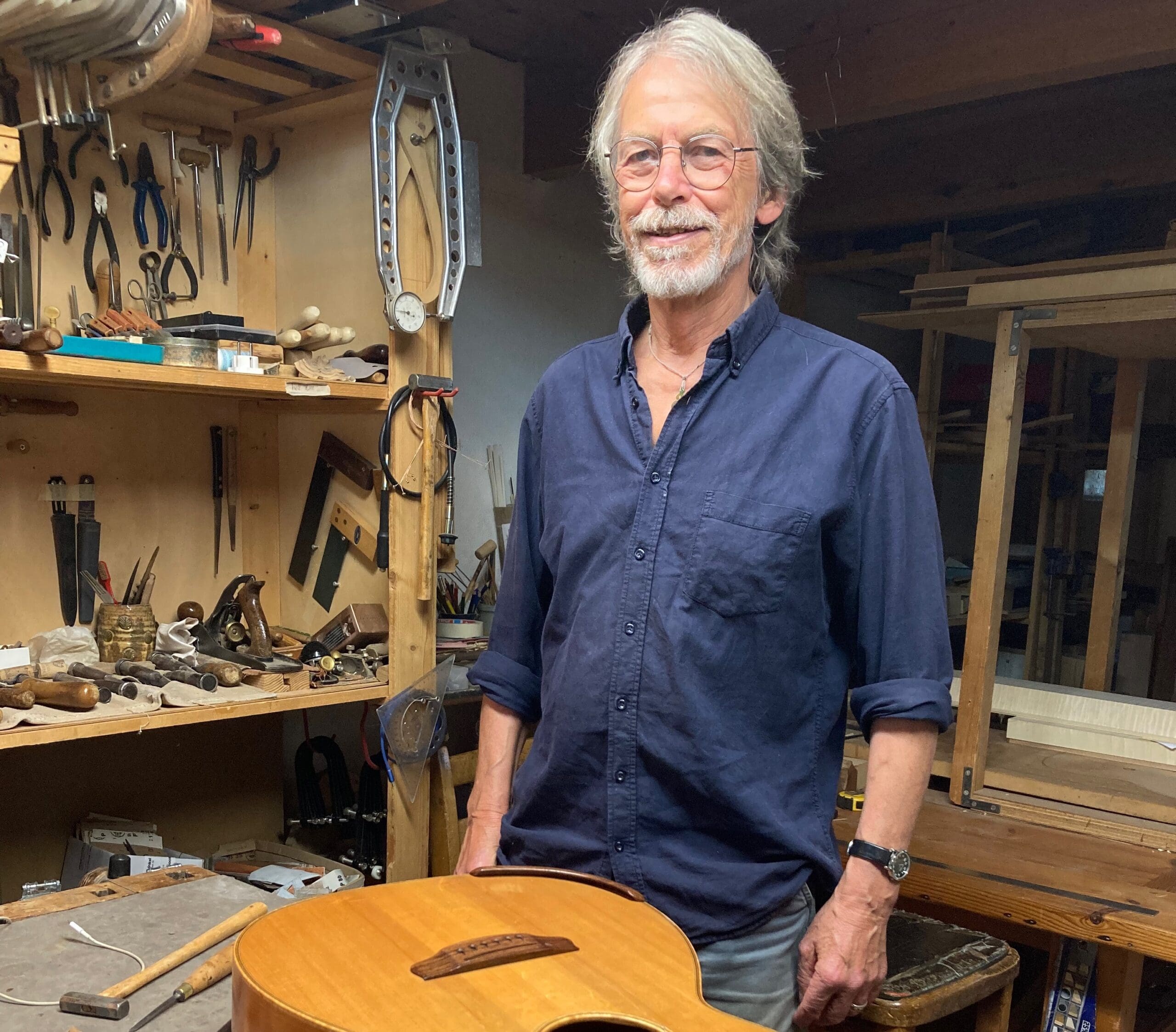 Luthier on Luthier: Andy Manson - Fretboard Journal